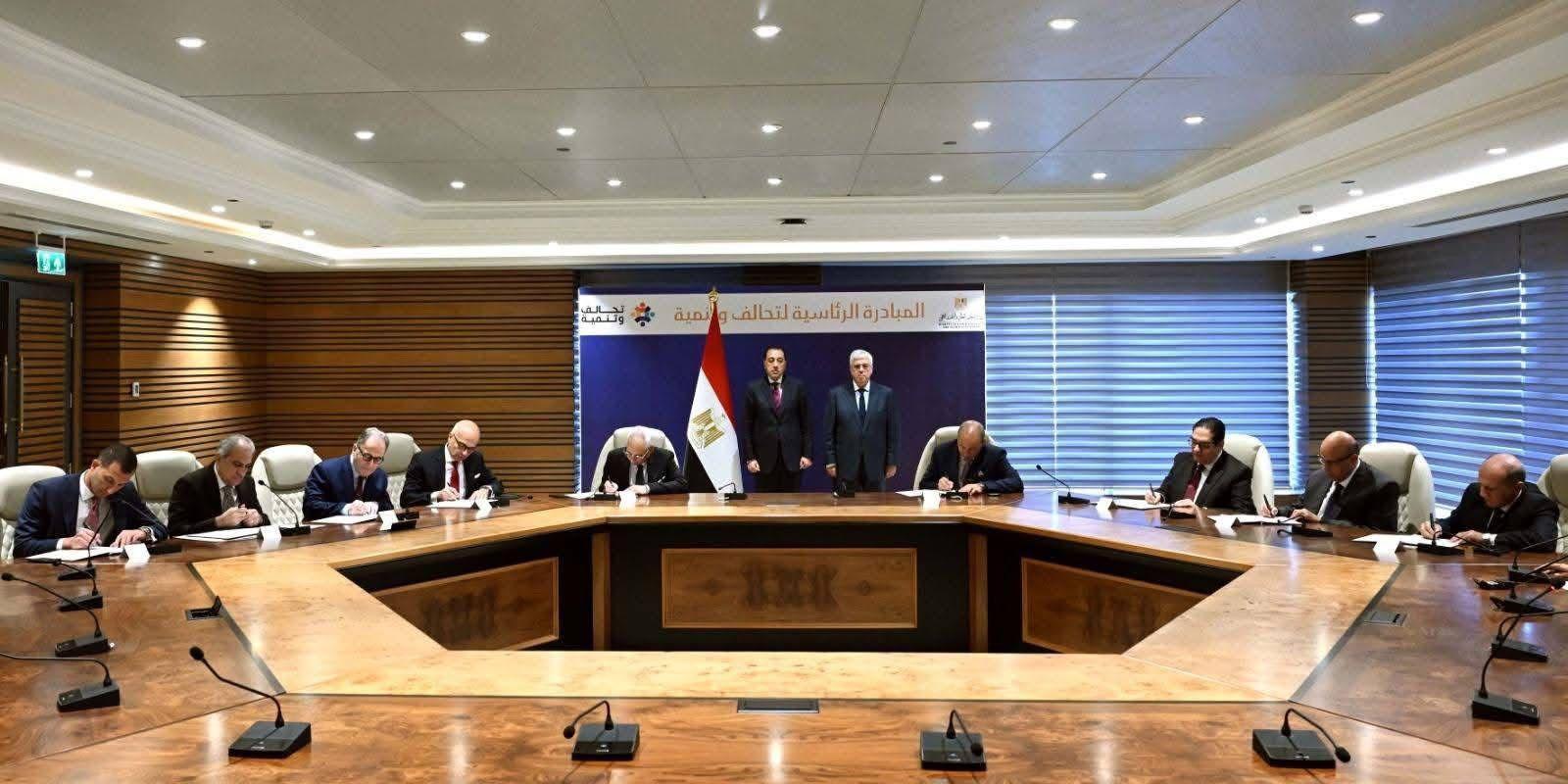 AUC Leads National Initiative to Transform Egypt's Electronics Sector ...