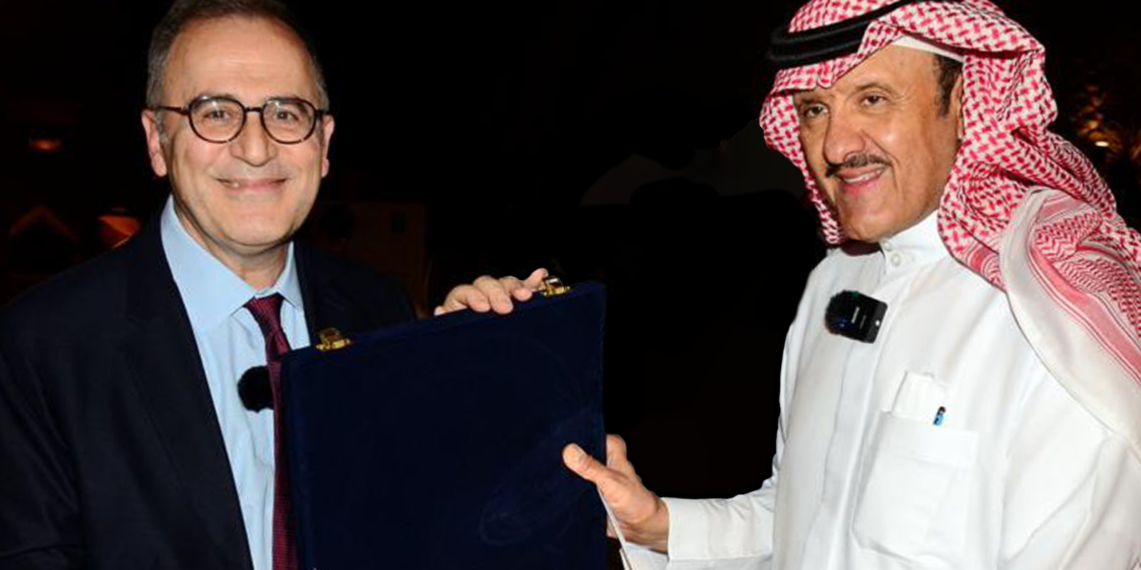 AUC Libraries Signs MOU with Al-Turath Foundation to Innovate Digital ...